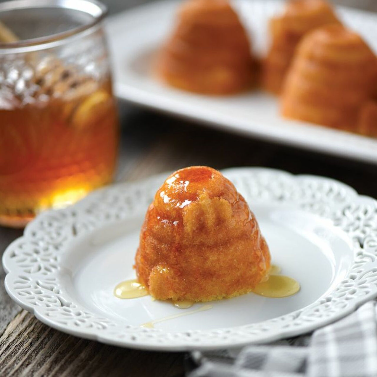 Nordic Ware Beehive Cakelet Pan — Cake and Candy Supply